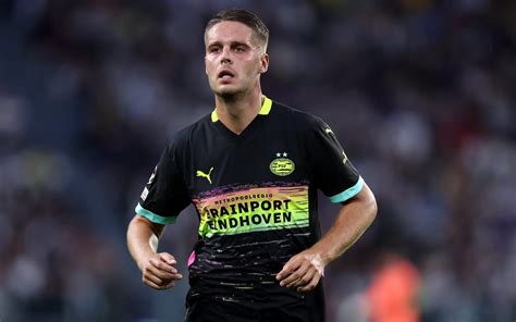 Grote Transfer Voor Joey Veerman Voetbal Voetbalnieuws