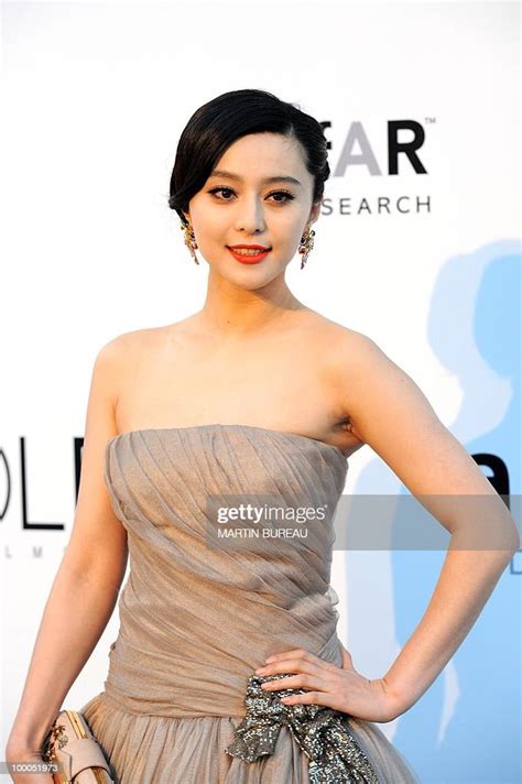 Chinese Actress Fan Bing Bing Poses While Arriving To Attend The 2010 News Photo Getty Images