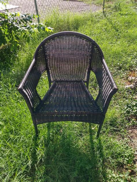 Vintage Resin Wicker Outdoor Arm Chair Curved Back Garden Patio Chair