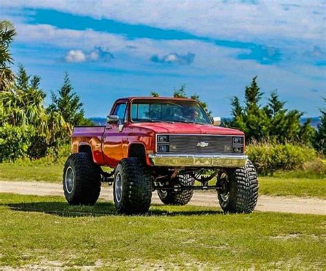 [100 ] Square Body Truck Wallpapers