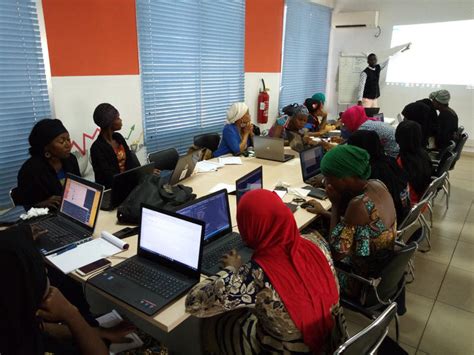 Initiation à La Programmation Html Css And Php à Une Dizaine De Filles