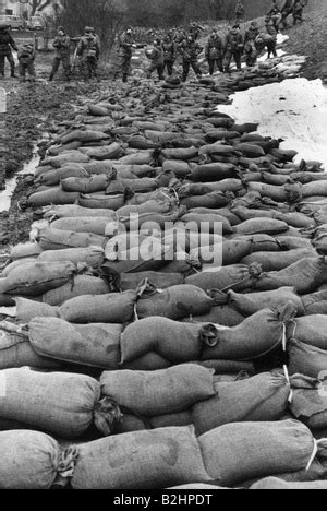 Natural Disaster Catastrophe Flood Germany Danube German Soldiers