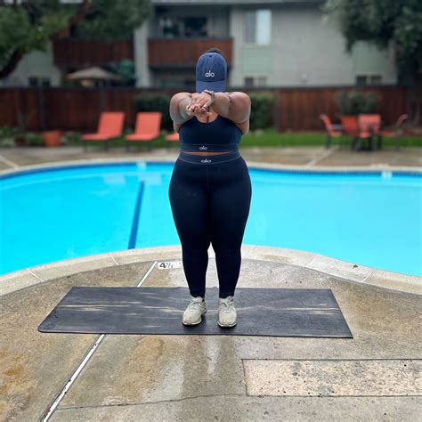 8 Upper Back Stretches Popsugar Fitness Uk