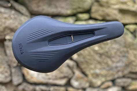 Fizik Argo X1 Gravel Saddle Gets Lighter With Carbon Rails Upgrade Ridden And Reviewed Bikerumor