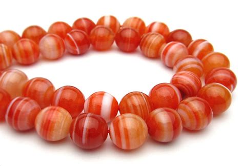 Камень сардоникс: свойства и значение, кому подходит