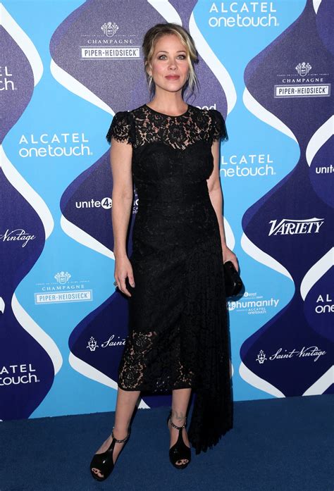 Christina Applegate Feetforum