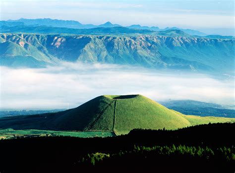 米塚 熊本県観光サイト なごみ紀行 くまもと 旅行ガイド 九州 絶景 絶景