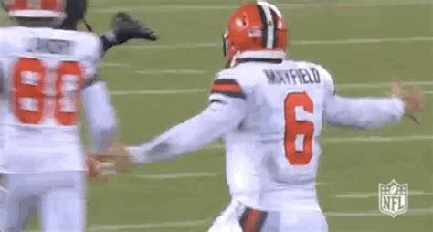 Cleveland Browns Running  By Nfl Find And Share On Giphy