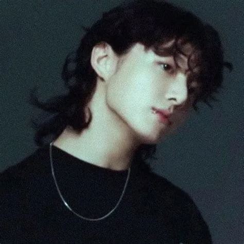 تک پارتی جونگ کوک🐇🐾 عکس ویسگون