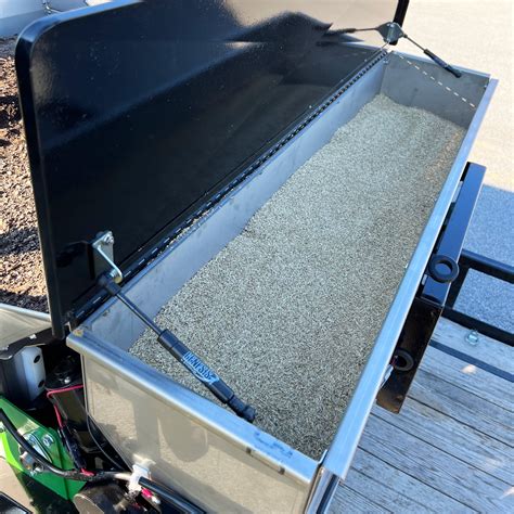 Earth And Turf 415sp Multispread Stand On Top Dresser Stec Equipment Inc