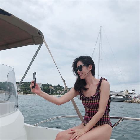Son Ye Jin Has A License To Teach This Workout Shes Been Doing For