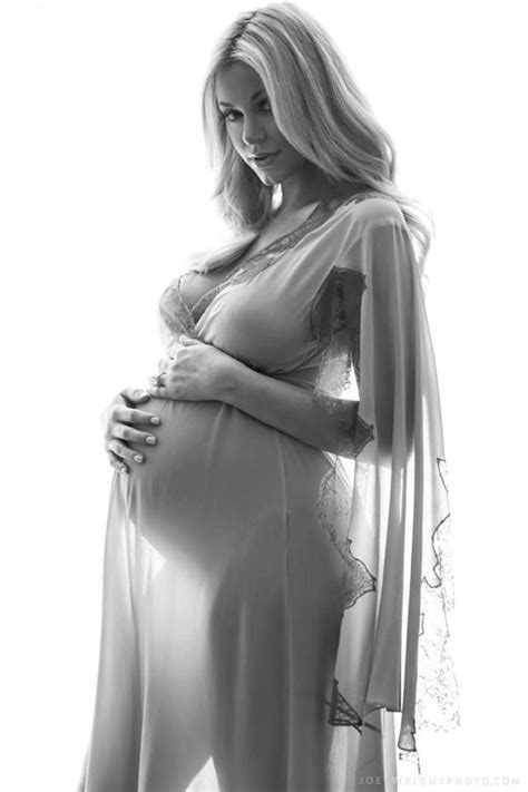 Beautiful Pregnancy Pregnancy Photoshoot Maternity Pictures