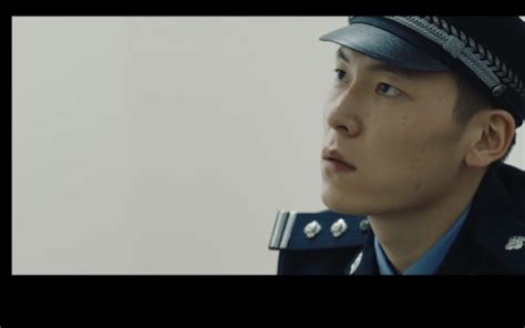 Chase听从医生命令接受治疗没想到被催眠成听话傀儡