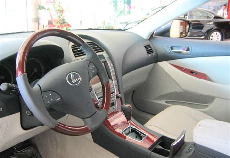 7 Surprising Cool Features In The 2008 Lexus Es 350 You Didnt K