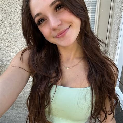 Zoey Itzzoeyava Threads Say More