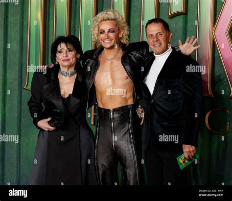 Joan Grande Frankie Grande And Ed Butera Attend The Wicked For Good