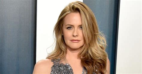 Alicia Silverstone Poses Nude In New Peta Campaign