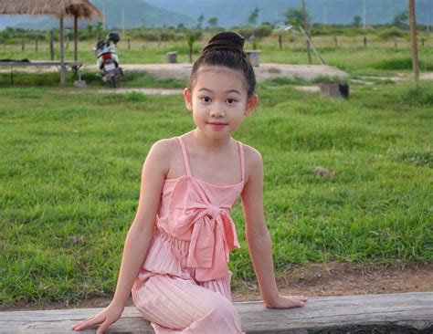 កូននិងស្អាត សាហាវ ខ្លួននៅក្មេងទេតែកុំមើលសម្រស់ ស្អាតញាក់សាច់