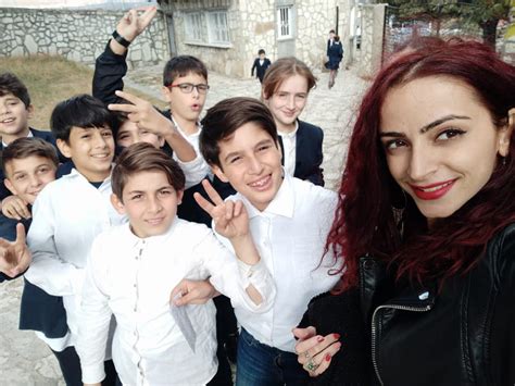 მეფე თამარის სახელობის სკოლა პანსიონის Vi კლასი საგურამოში იმყოფებოდა