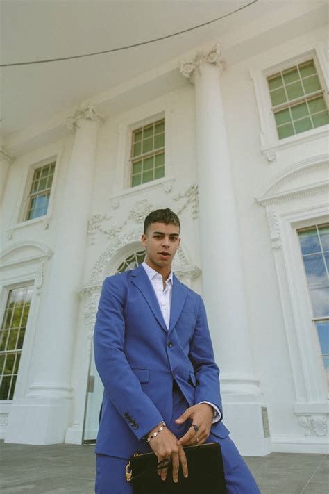 Artista Boricua Robi Es Invitado A La Casa Blanca Para Premios De La Herencia Hispana El Calce