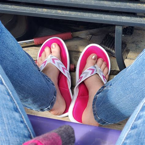 Feet2big