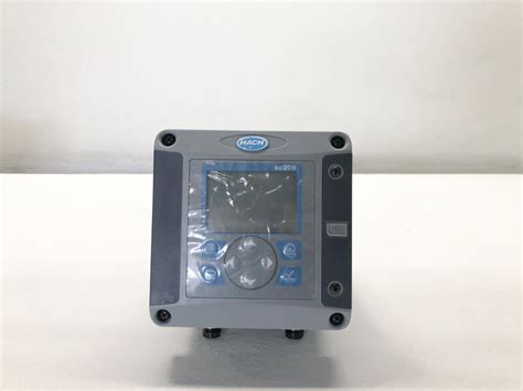 Hach Universal Controller 1 2 Thd 100 240 Vac Sc200