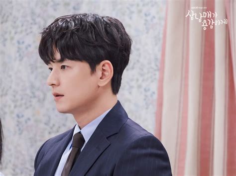 Im Joo Hwan And Lee Ha Na Get Caught Cuddling In Bed In Three Bold Siblings KpopHit KPOP HIT