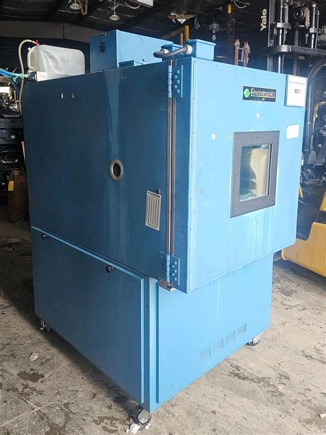 Used 18 Cu Ft Envirotronics Temperaturehumidity Test Chamber Eh18