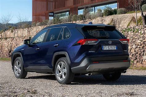 Тойота РАВ 4 цвета кузова фото нового Toyota Rav4 белого черного