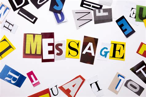 쓰기 텍스트 복사 공간 흰색 배경에 비즈니스 사례에 대 한 다른 잡지 신문 편지의 메시지의 개념을 보여주는 단어 0명에 대한 스톡 사진 및 기타 이미지 Istock