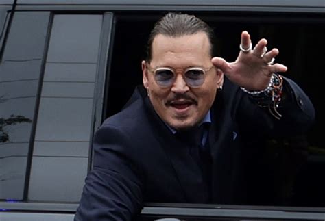Johnny Depp Ecco Come Avrebbe Bruciato 500 Milioni Di Euro In Pochi