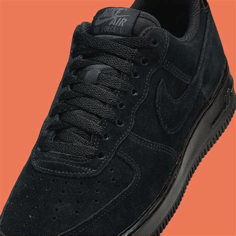 Nike Air Force 1 Low Wmns Black Suede Дата релиза фото где купить