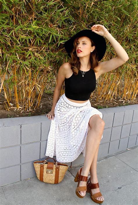 Jessica Mcnamee Nude In Sex Scenes And Topless Pics Scandal Planet