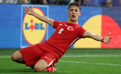 Arda Güler Analizi Real Madrid Soyunma Odasında Yaşanan Havlu Fırlatma Olayı