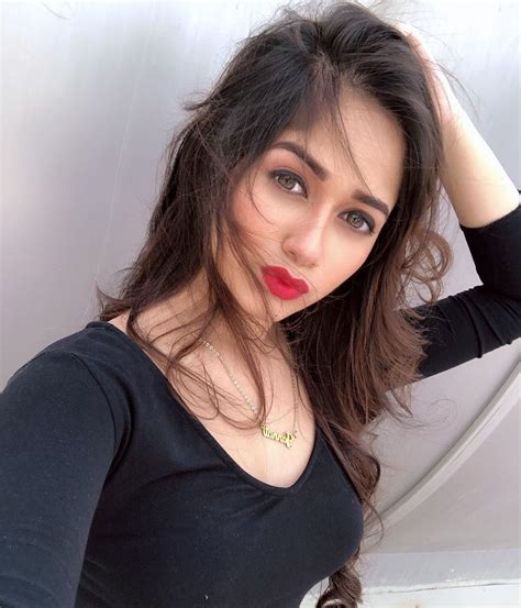 Jannat Zubair Photos Stunning Beautiful Hot Pictures Of Tiktok Star