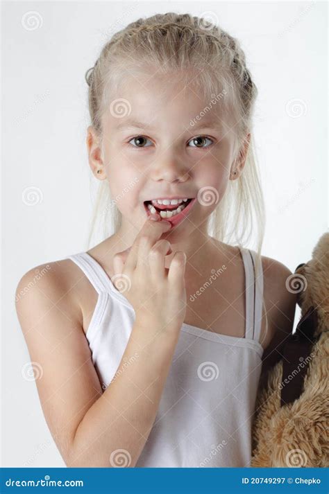 Girl With Missing Teeth Stock Image Image Of Development 20749297