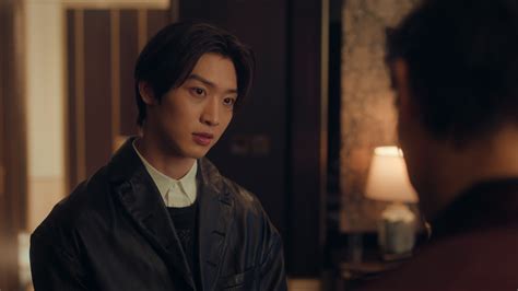 Theres A Real Life Link Between The Two Main Love Interests In Xo Kitty And Its Wild News