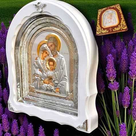 Икона Святая семья в киоте из дерева фреза арка — купить в православном церковном интернет