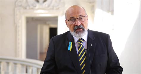 Kňaz Halík Prosí Modlime Sa Za Budúcnosť Ohrozeného Slovenska Hlavný Denník