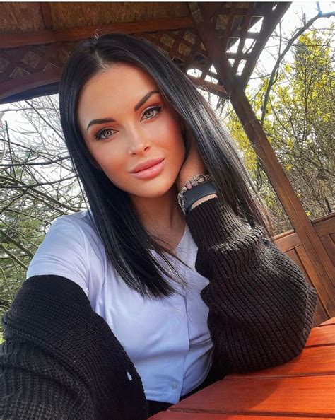 27 Yo Oksana From Ivano Frankivsk Ukraine Green Eyes Brown Hair