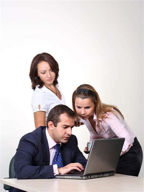 How Do I Effectively Take Meeting Minutes