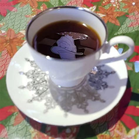 통영카페 화니빈 통영커피맛집 비 내리고 바람 아주 사납게 부는 오늘 하루ㅡ 커피를 좋아하는 친구가 놓고 간 원두를 내려마신다 인생을 살아 온 깊이만큼 쌉싸름한 맛과