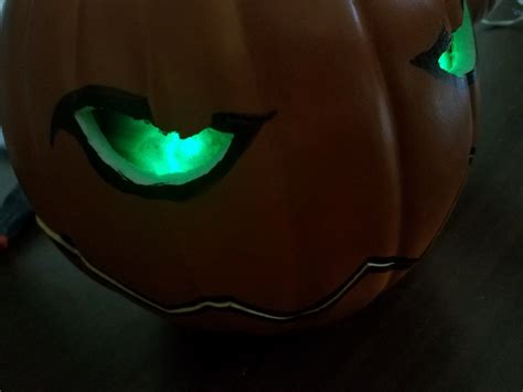Browser Controlled Singing Animatronic Jack Olanterns And Light Show
