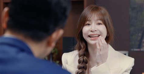 预告 《从何说起》何润锋对话王心凌：我不介意别人说我翻红腾讯新闻