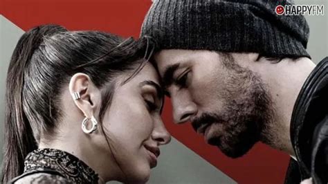 Enrique Iglesias Y María Becerra Presentan ‘así Es La Vida Su Primera