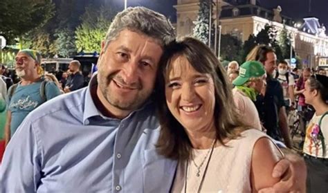 ГОРЕЩА ИНТРИГА Мануела Малеева гони Христо Иванов от Да България Информационна агенция ПИК