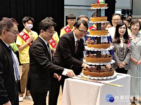 武陵高中慶祝69週年校慶 頒獎表揚傑出校友及武陵風雲人物