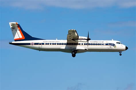 공군 기지에 있는 태국 왕립 공군 군용 수송기 공군 비행 작전 항공 및 항공기 공중 리프트 군사 산업 날고 또 날고 0명에 대한 스톡 사진 및 기타 이미지 Istock