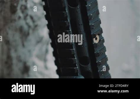 Ris Rails Stock Videos And Footage Hd And 4k Video Clips Alamy