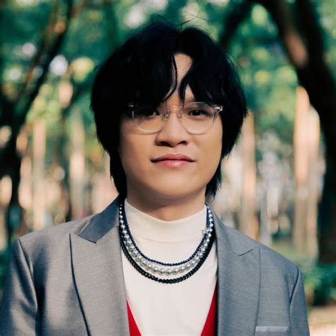認真思考了一下最近立法院的事，好像理出感受是什麼了：過去幾年過得還不賴，結果突然一群人跳出來說政府很爛，要砍光過去做的努力。 大學畢業、當兵